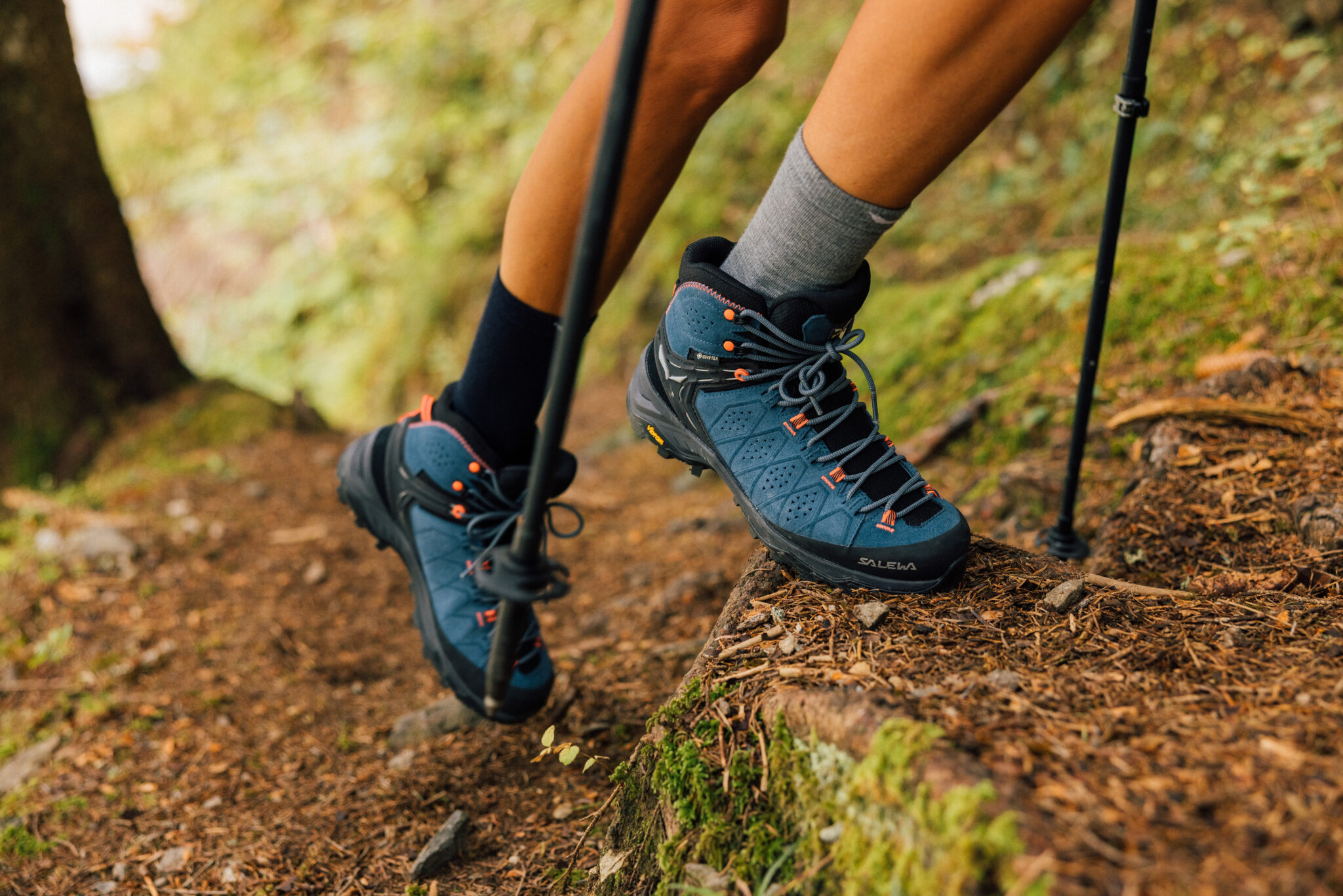 HIKING CLOTHES | APPAREL ATHLEISURE| Hiking Essentials